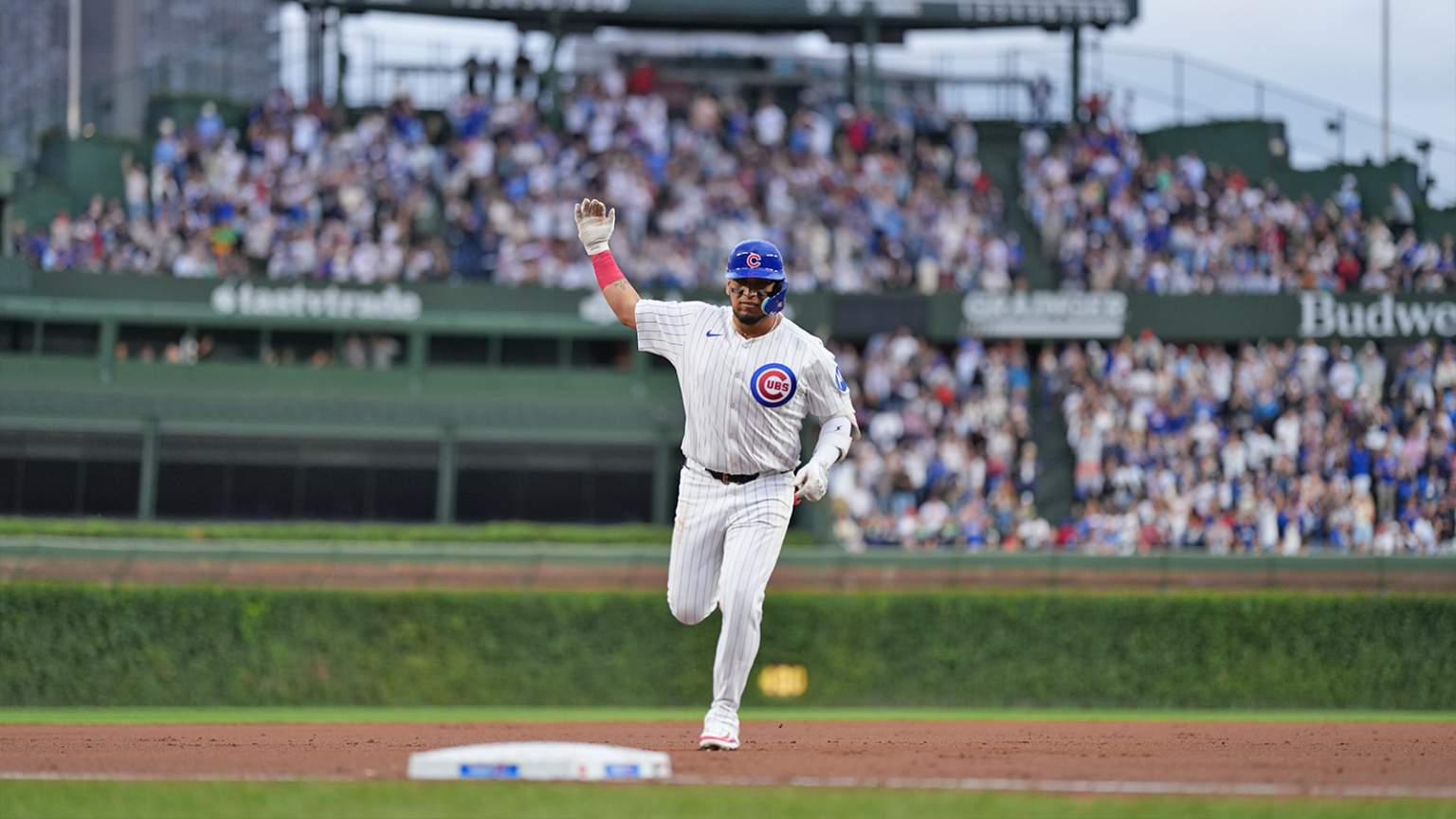 The Isaac Paredes Game? New third baseman breaks out at Wrigley Field ...