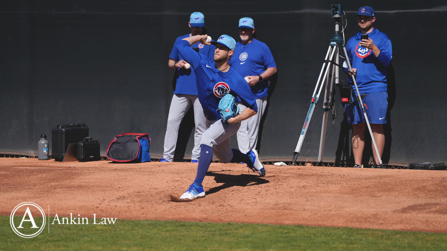 Cubs call up a pair of young pitchers for a look over final week of ...