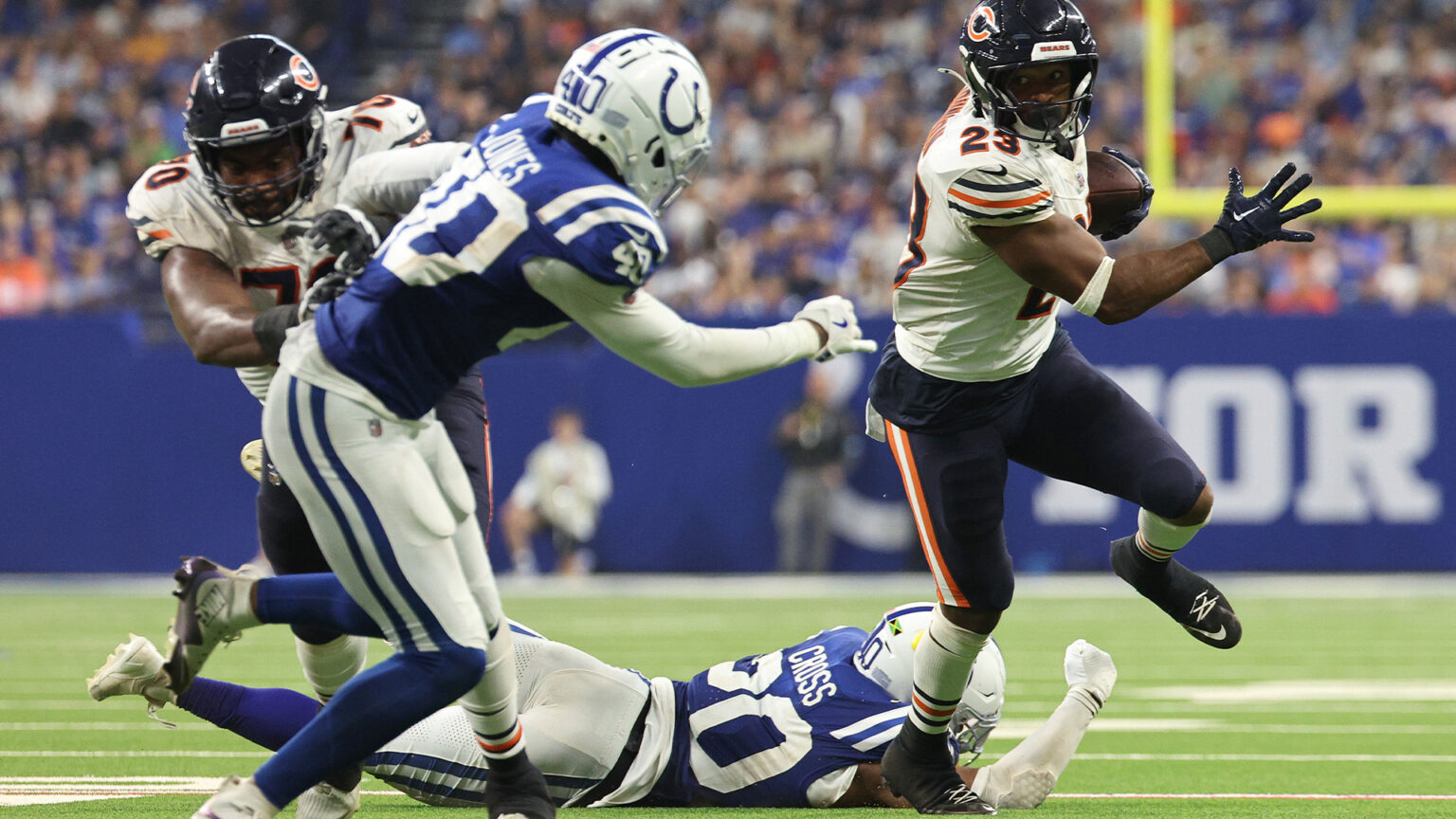 What D'Andre Swift, Roschon Johnson and Bears RB room is doing to get ...