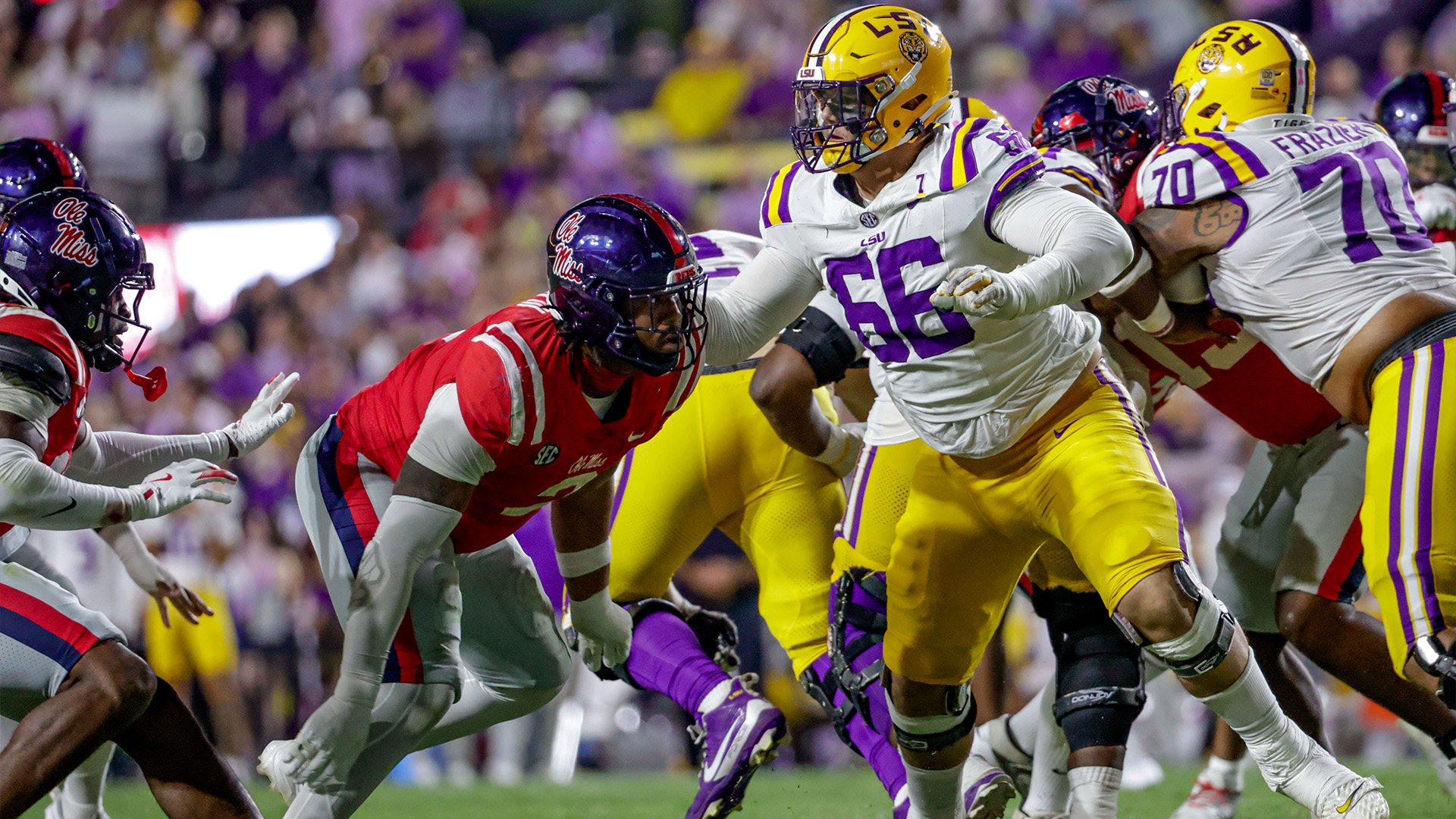 NFL mock draft roundup: Analysts have Bears adding size up front ...