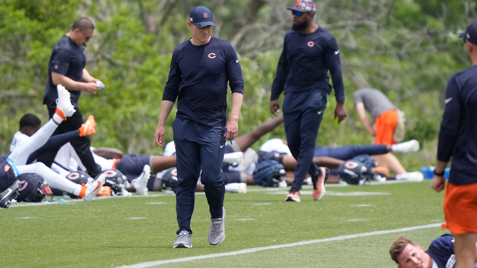 Bears minicamp report: Ben Johnson's 'obsession,' DJ Moore's body language | Marquee Sports ...
